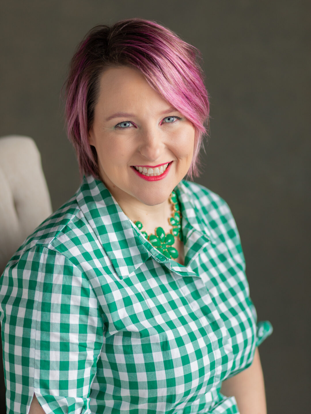 Anna Carey Bio | EMOL Health